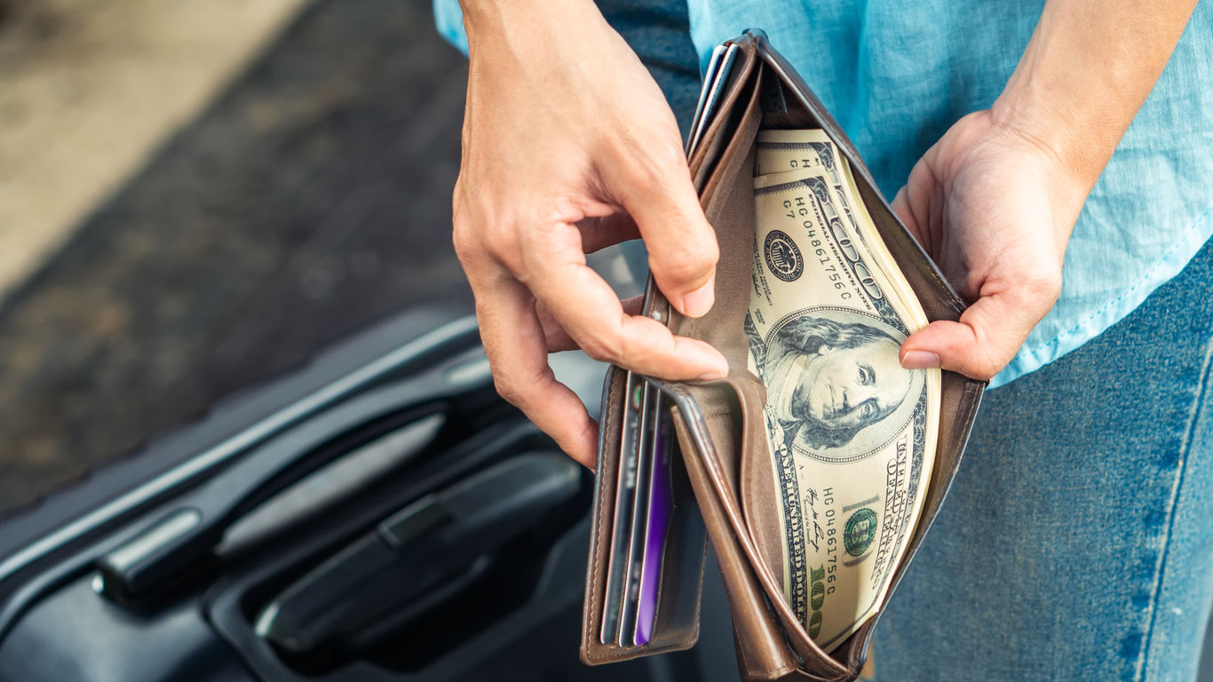 Travel Advisor Strategies To Capitalize on Black Friday Savings