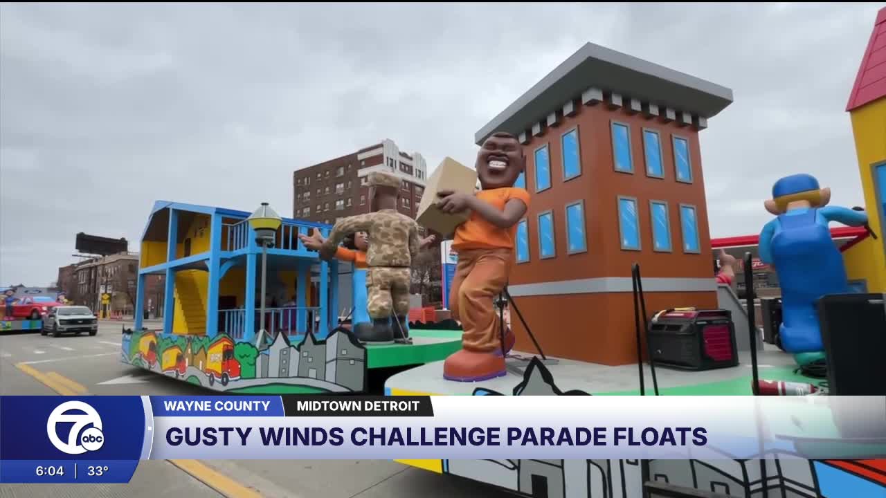 Gusty winds challenge floats ahead of Detroit's America's Thanksgiving ...