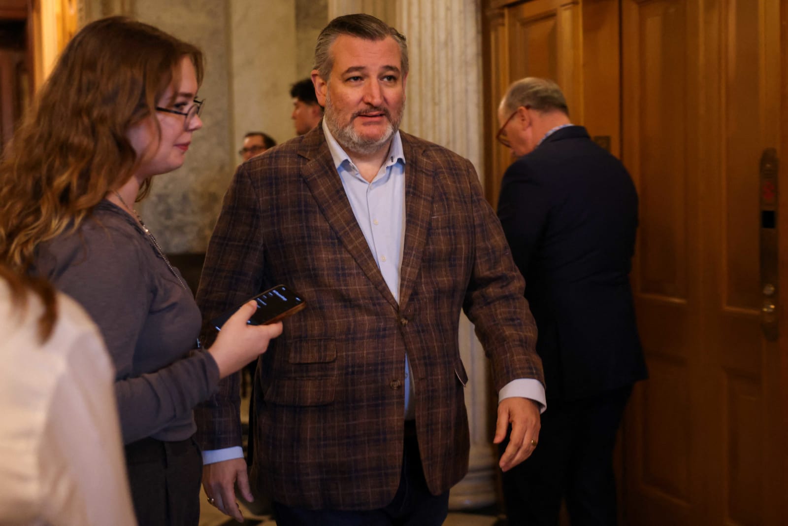 'Extremely problematic': Staunch MAGA ally is no fan of Trump's World ...