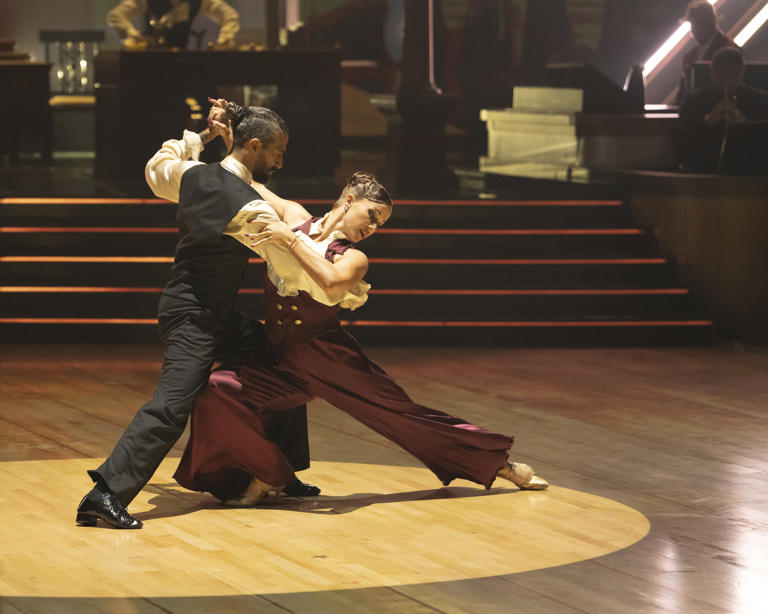 Whitney Leavitt and Mark Ballas address ‘DWTS’ haters, perform ...