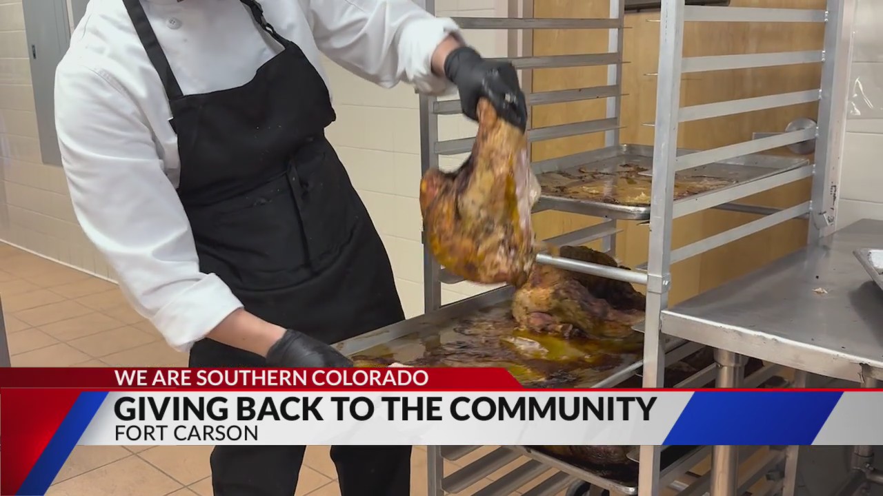 Fort Carson prepares Thanksgiving meals