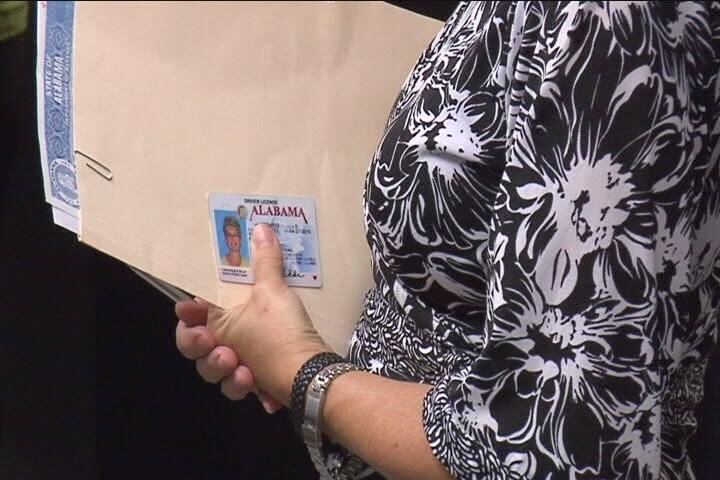 Alabama bill would add disability symbol option to driver’s licenses