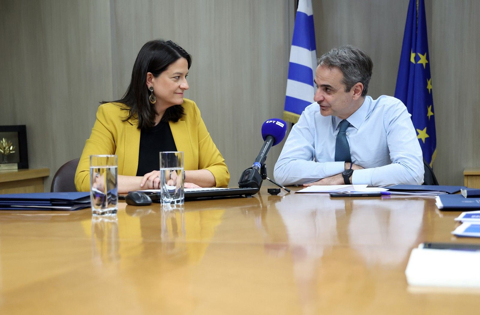 Αφήγημα “κόκκινης ΝΔ” ως αντίδοτο στην “Ιθάκη”