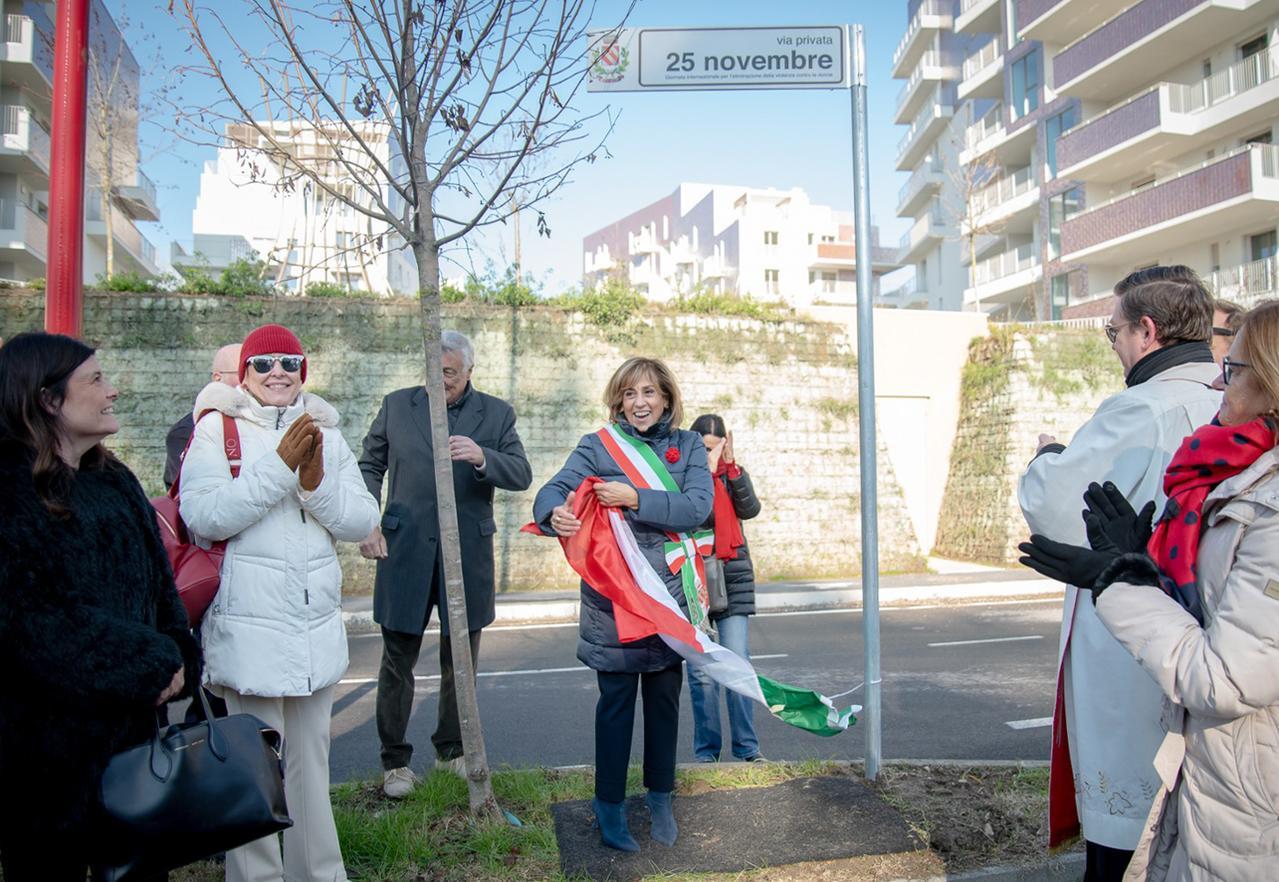 La prima via intitolata al 25 novembre: "È un monito e un dovere morale"