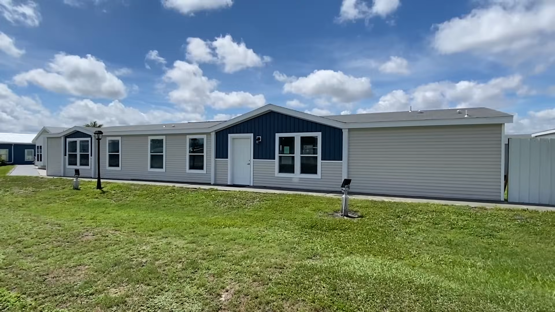 Pelican Bay II by Palm Harbor Homes | 4 bed, 3 bath prefab house tour