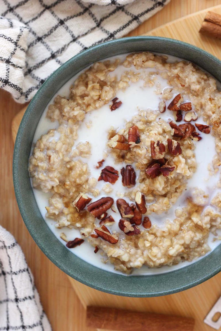 16 Reasons Porridge Is Basically A Breakfast Superhero