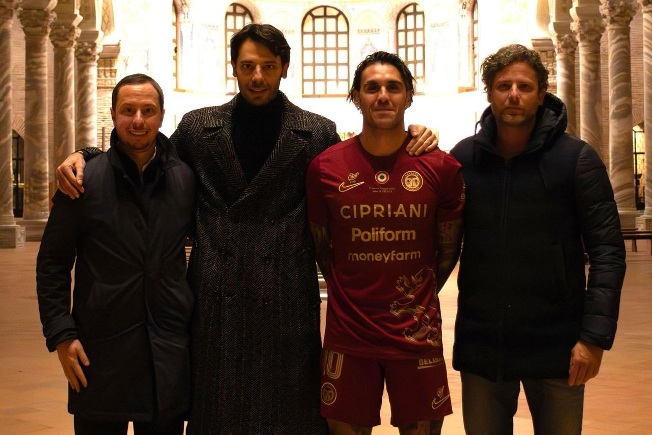 Il Ravenna ora sogna in grande: preso Viola. Ascoli multato per i cori razzisti a Okaka