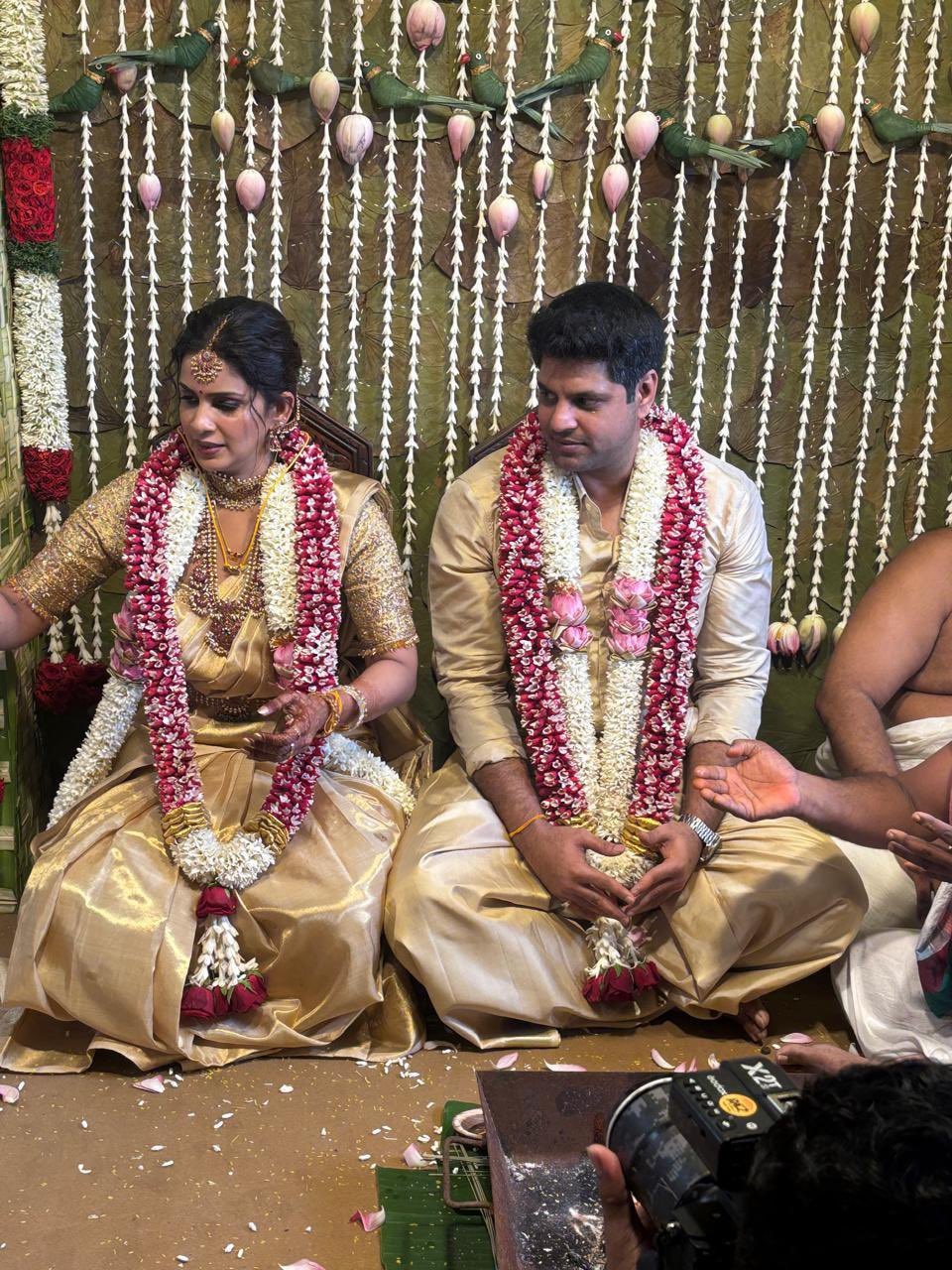 Actor-model Samyuktha marries former cricketer Anirudha Srikkanth ...