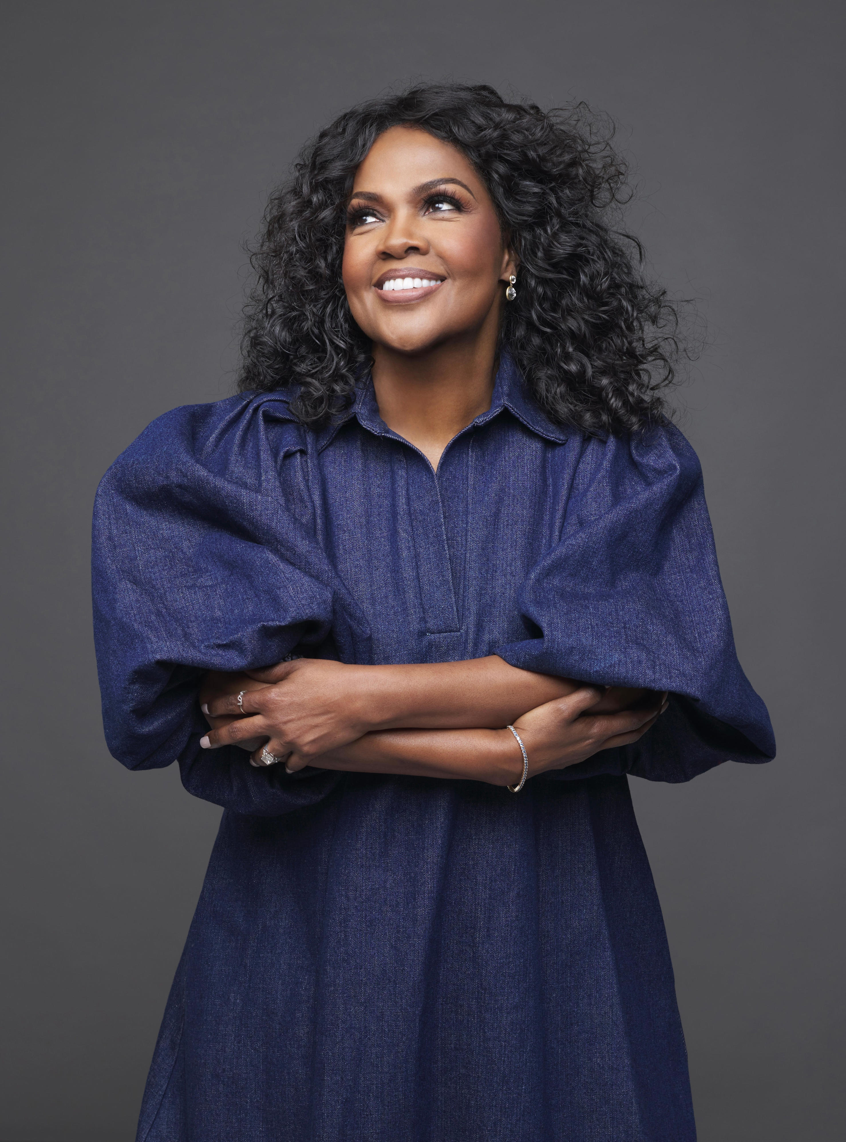 Detroit Lions Thanksgiving national anthem singer? CeCe Winans