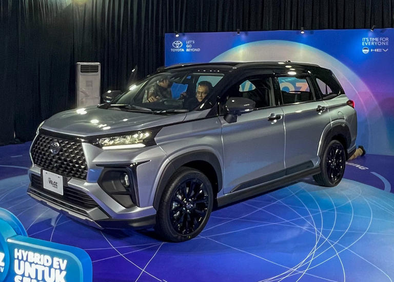 Ternyata Ini Beda Hybrid Kepunyaan Toyota Veloz Dengan Suzuki Ertiga