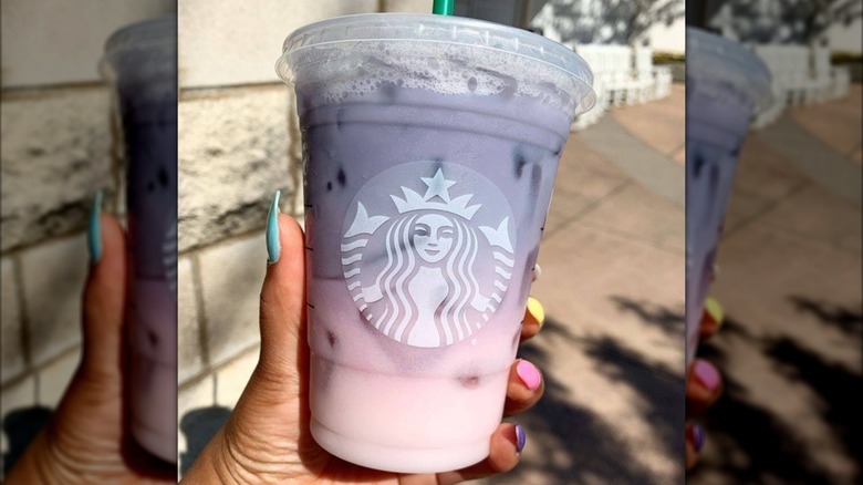 Move Over Pink Drink: Starbucks' Green Drink Is The Secret Menu Order ...