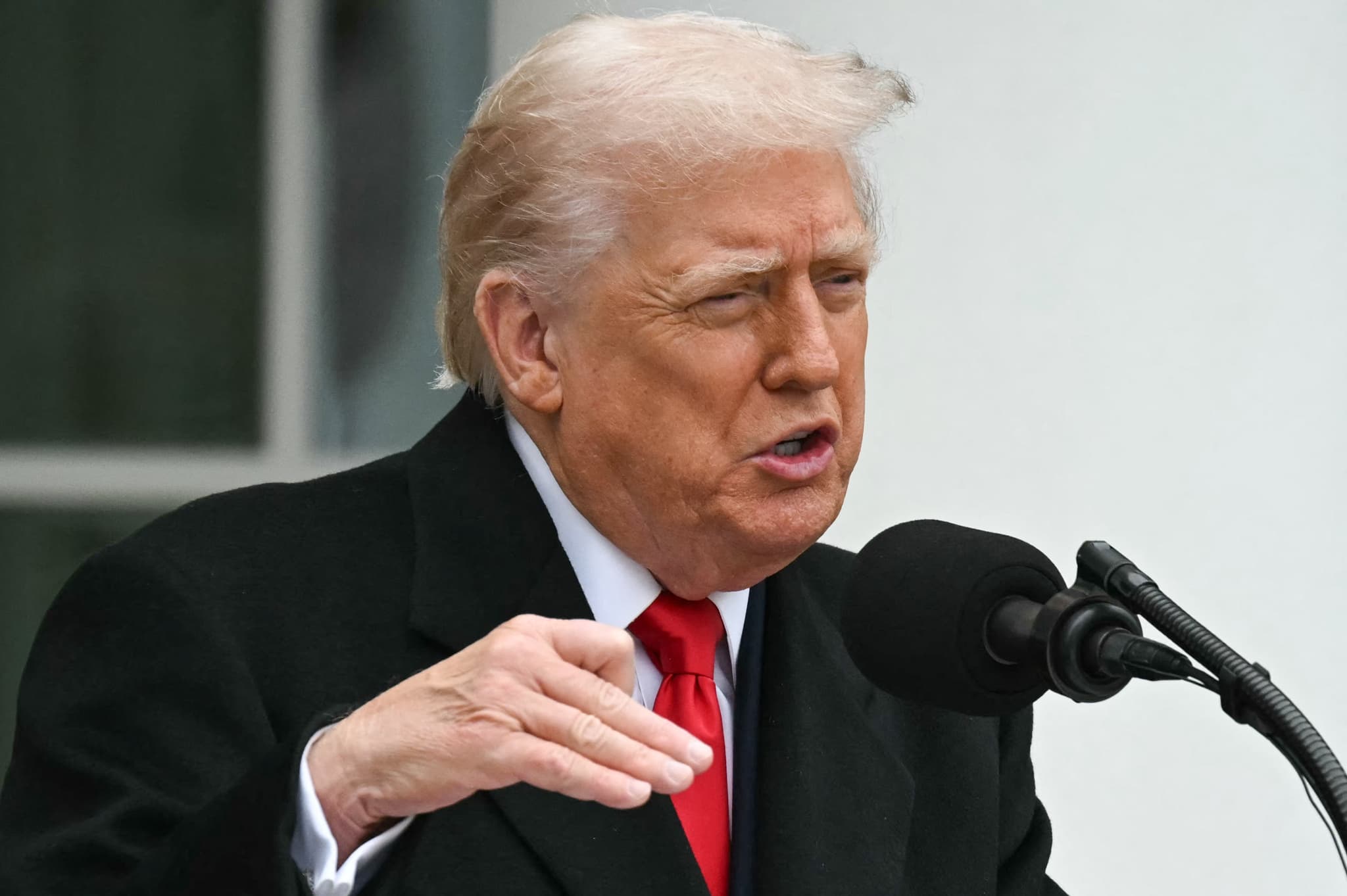 Donald Trump reproche à Volodymyr Zelensky de n'avoir « pas lu la ...