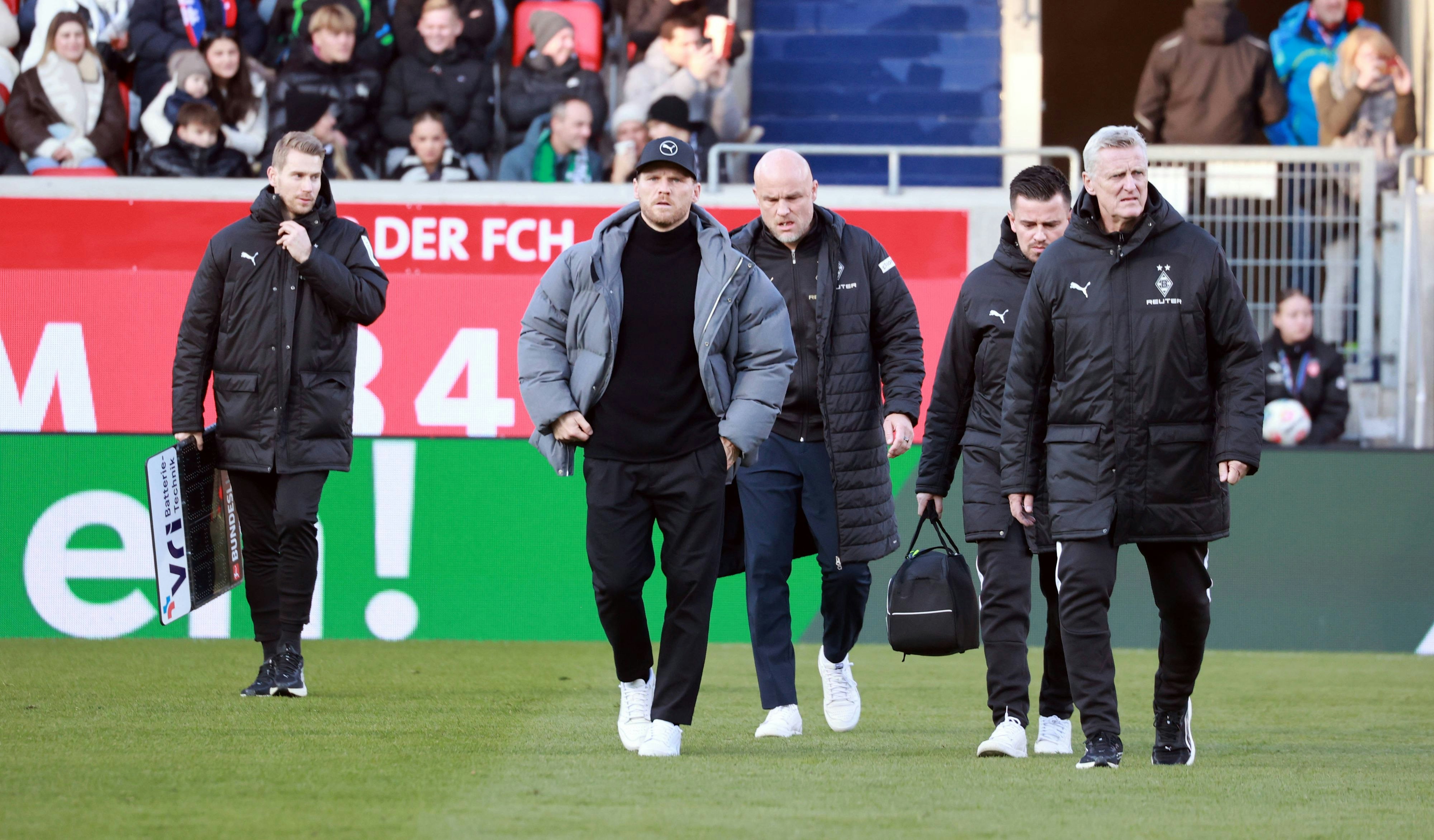 Zukunft auf dem Prüfstand: Schröder will aufräumen: Diese Gladbach-Stars wackeln gewaltig