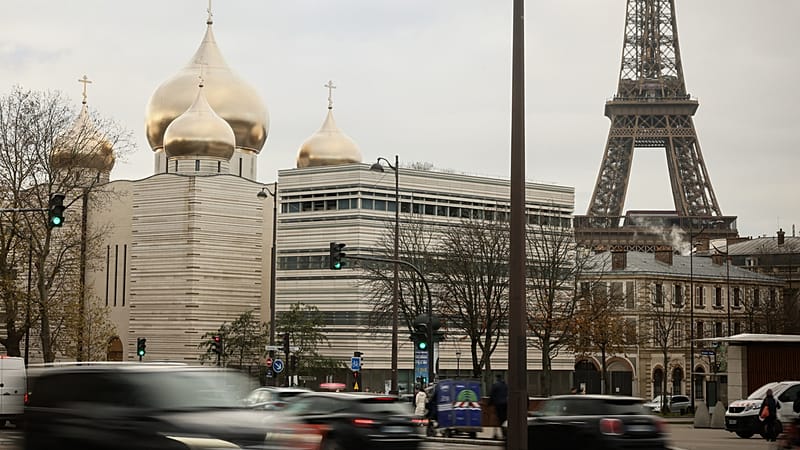 French authorities detain three for suspected Russian espionage activities