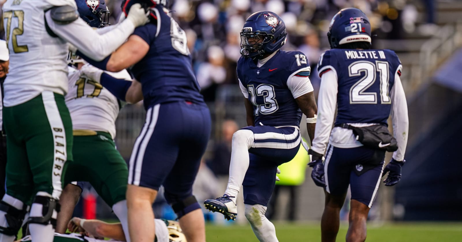 UConn Football CB Cam Chadwick set to enter Transfer Portal
