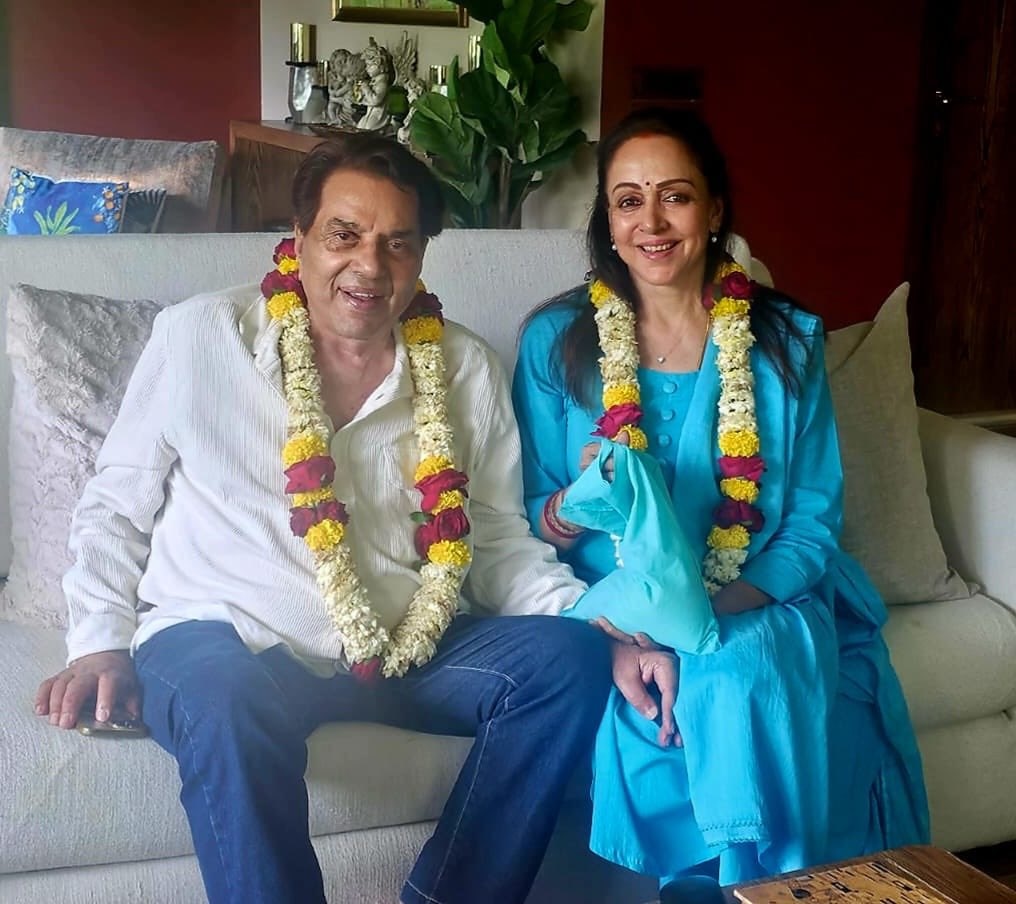 Hema Malini shares a lifetime of love and memories with her Dharam ji ...