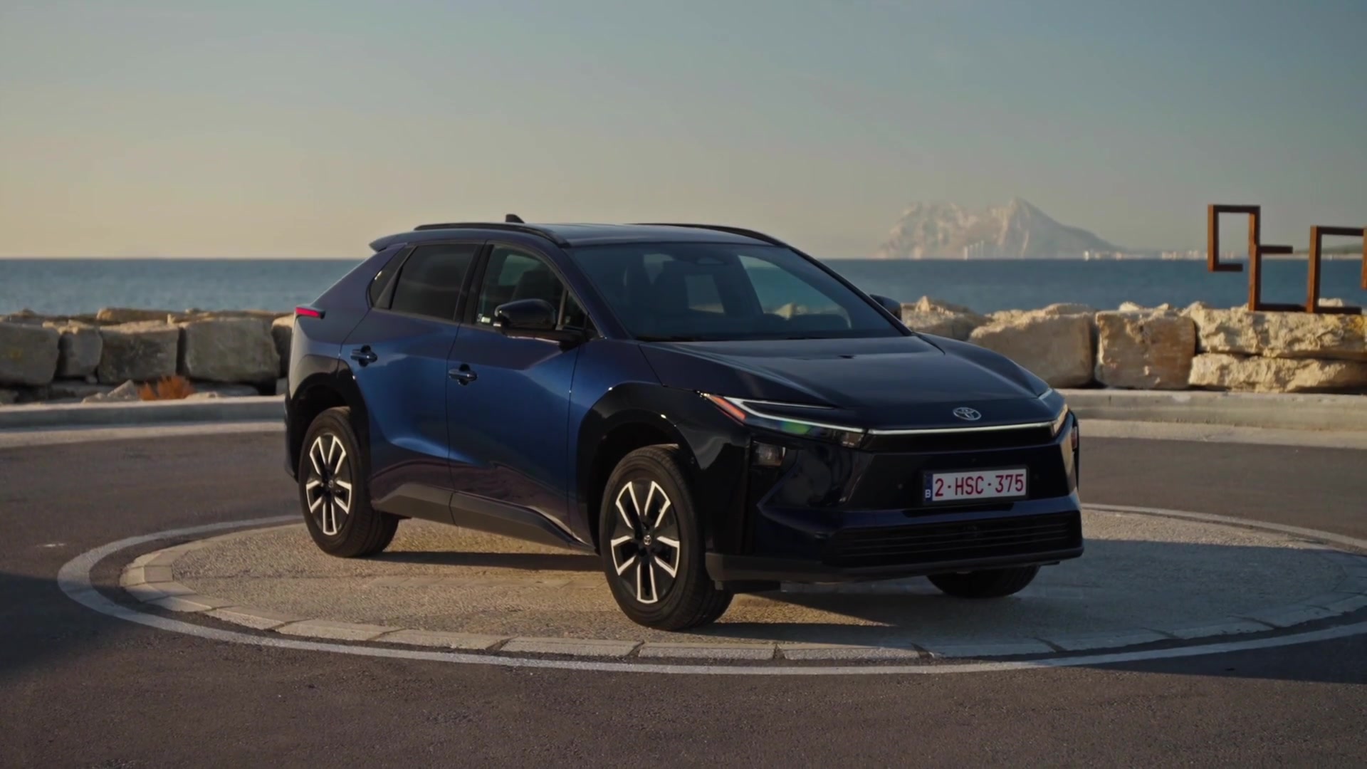2026 Toyota Bz4x Fwd Design Preview In Deep Blue Metallic