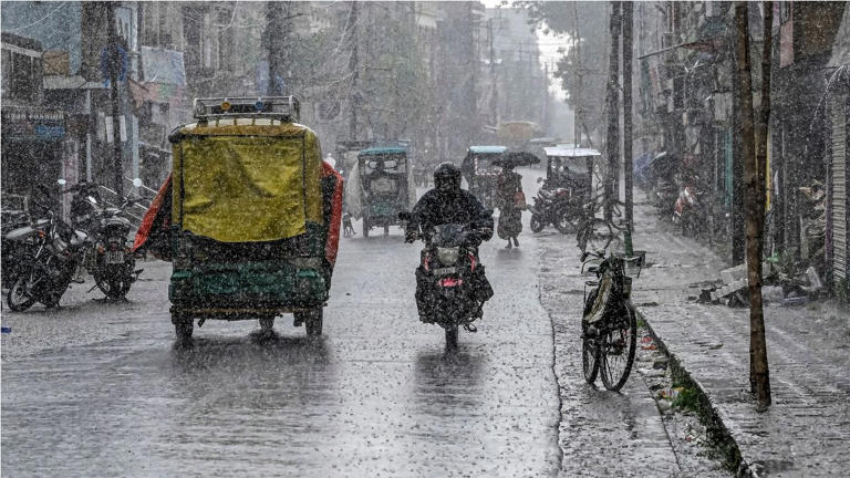 Cyclone ‘Ditwah’ Forms Over Bay Of Bengal; Tamil Nadu, Puducherry Brace ...