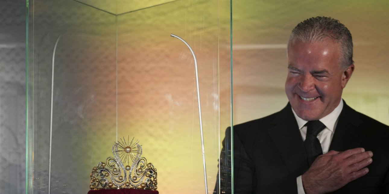 Μεξικό: Ο πρόεδρος των «Miss Universe» ερευνάται για διακίνηση ...