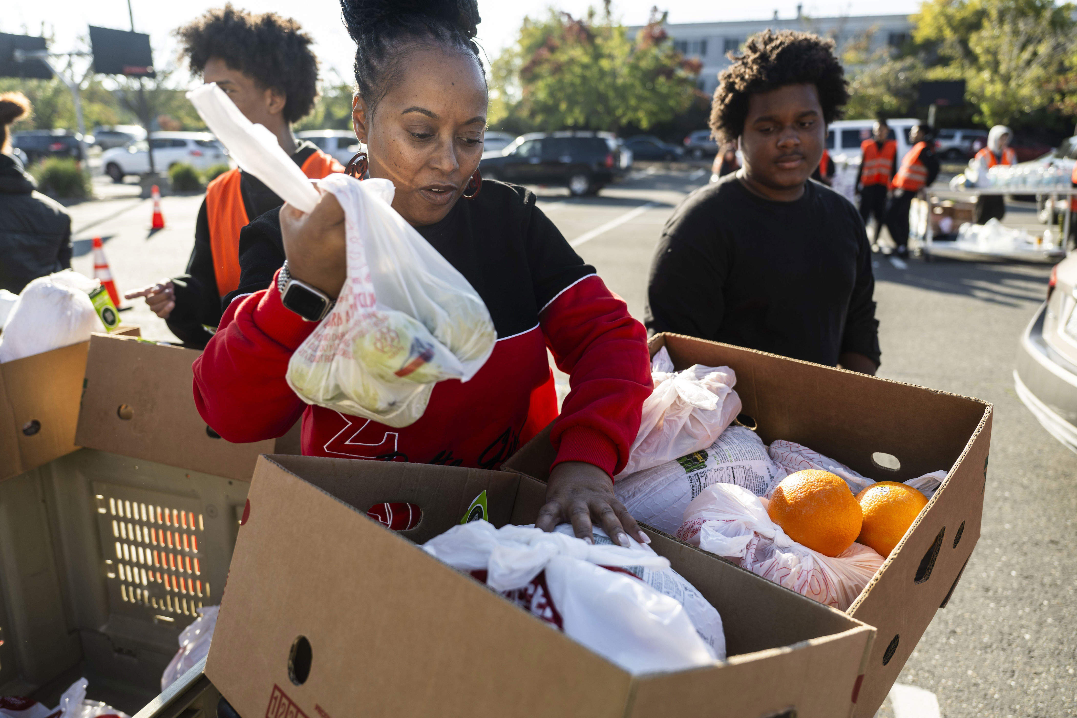 Sacramento, the helping season is upon us. ‘There's something for ...