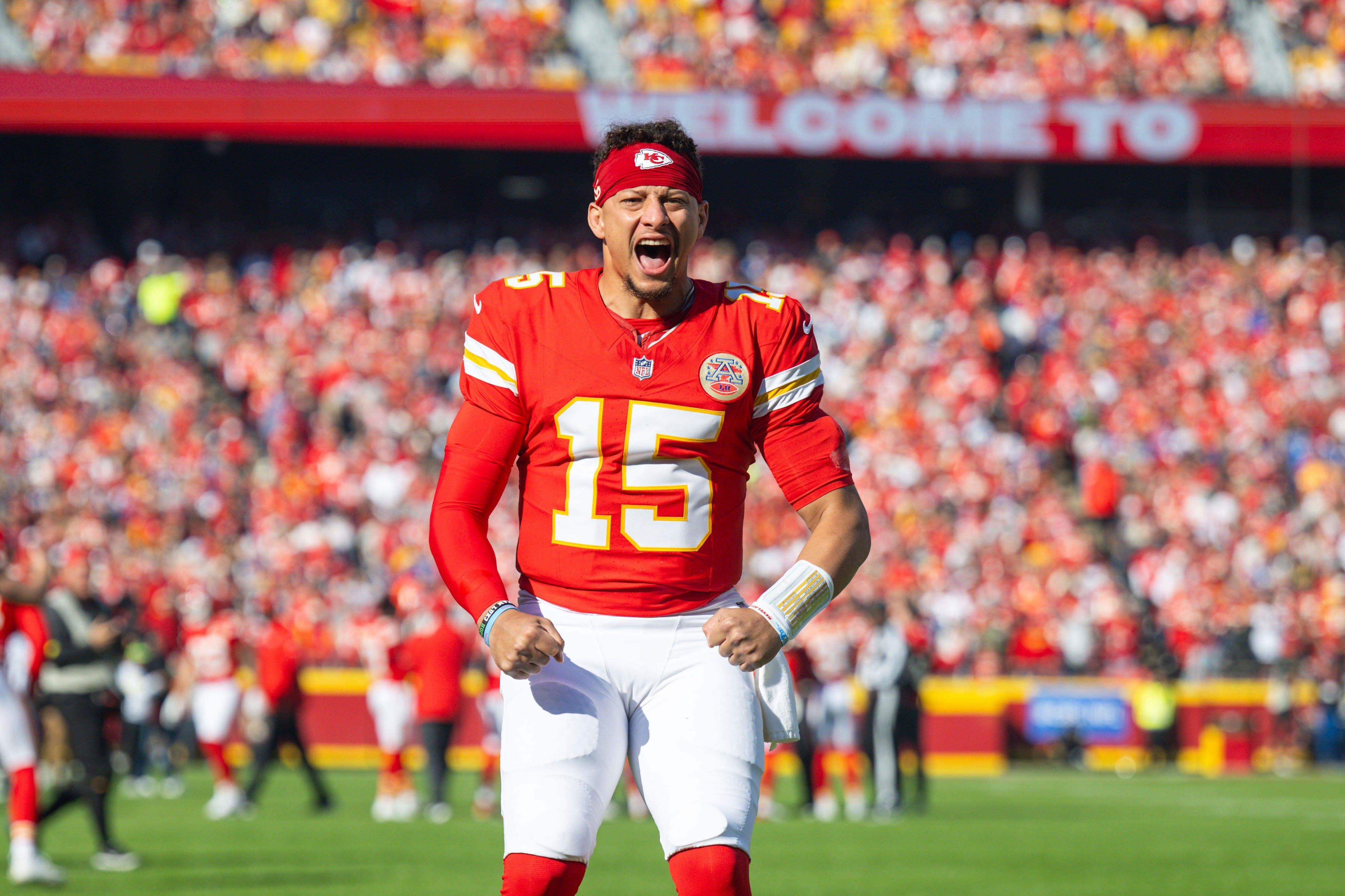 Why, for Patrick Mahomes, Thanksgiving in Dallas is more than just ...