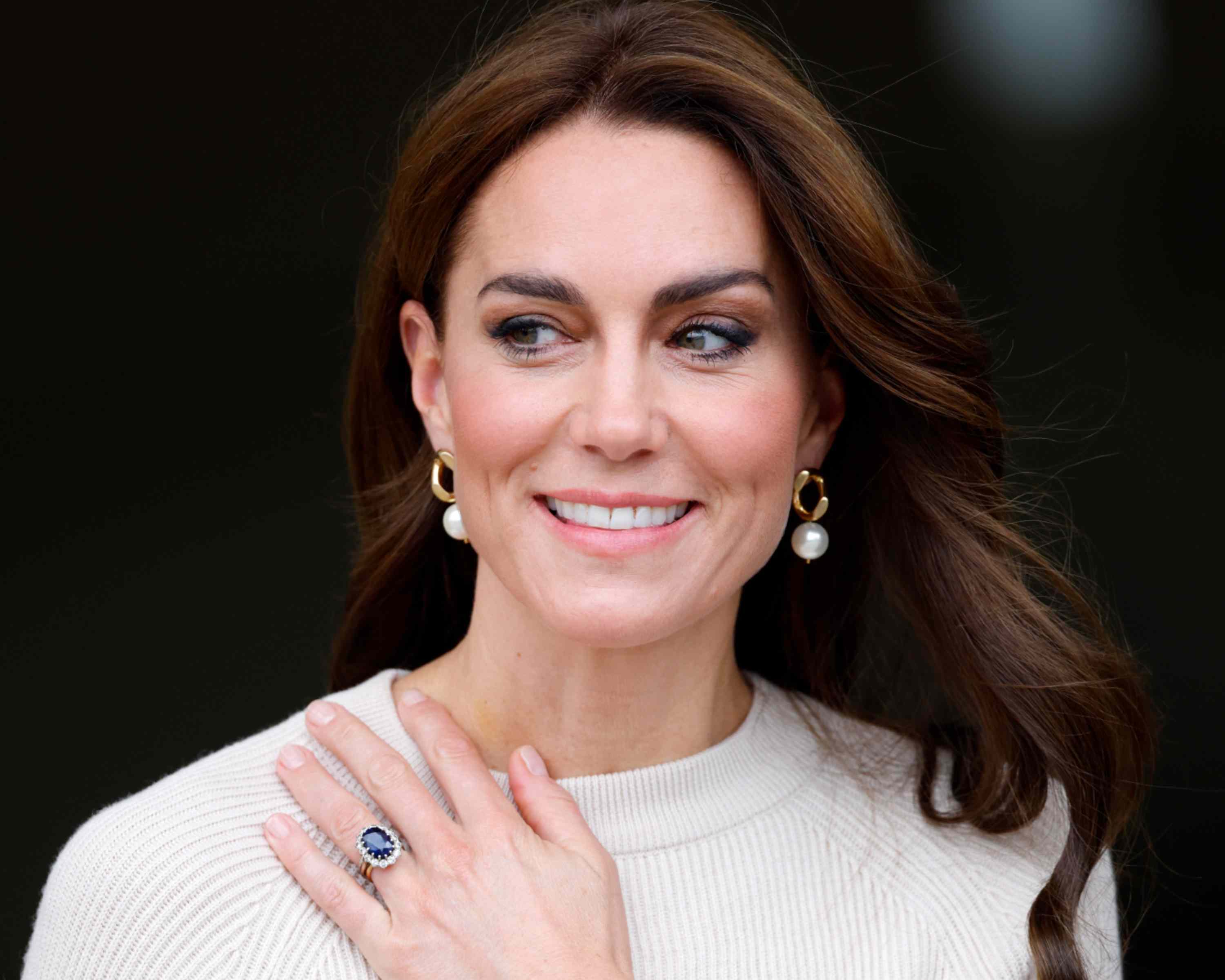 All About Kate Middleton's 12-Carat Sapphire Engagement Ring (Which ...