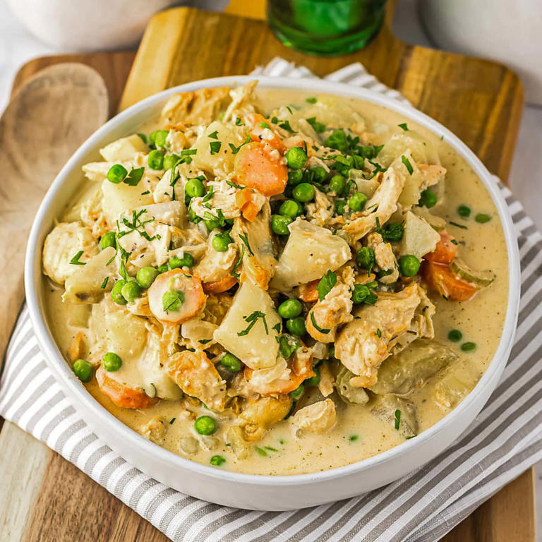 Creamy Slow Cooker Turkey Stew for Chilly Nights
