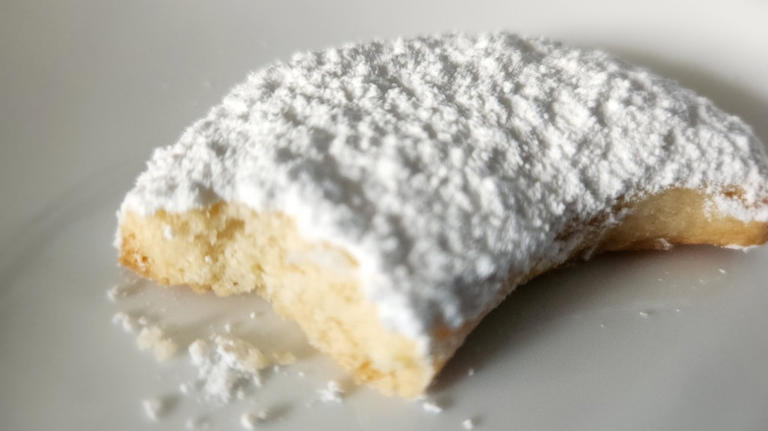 10 Old-School Cookie Flavors Your Grandma Grew Up On