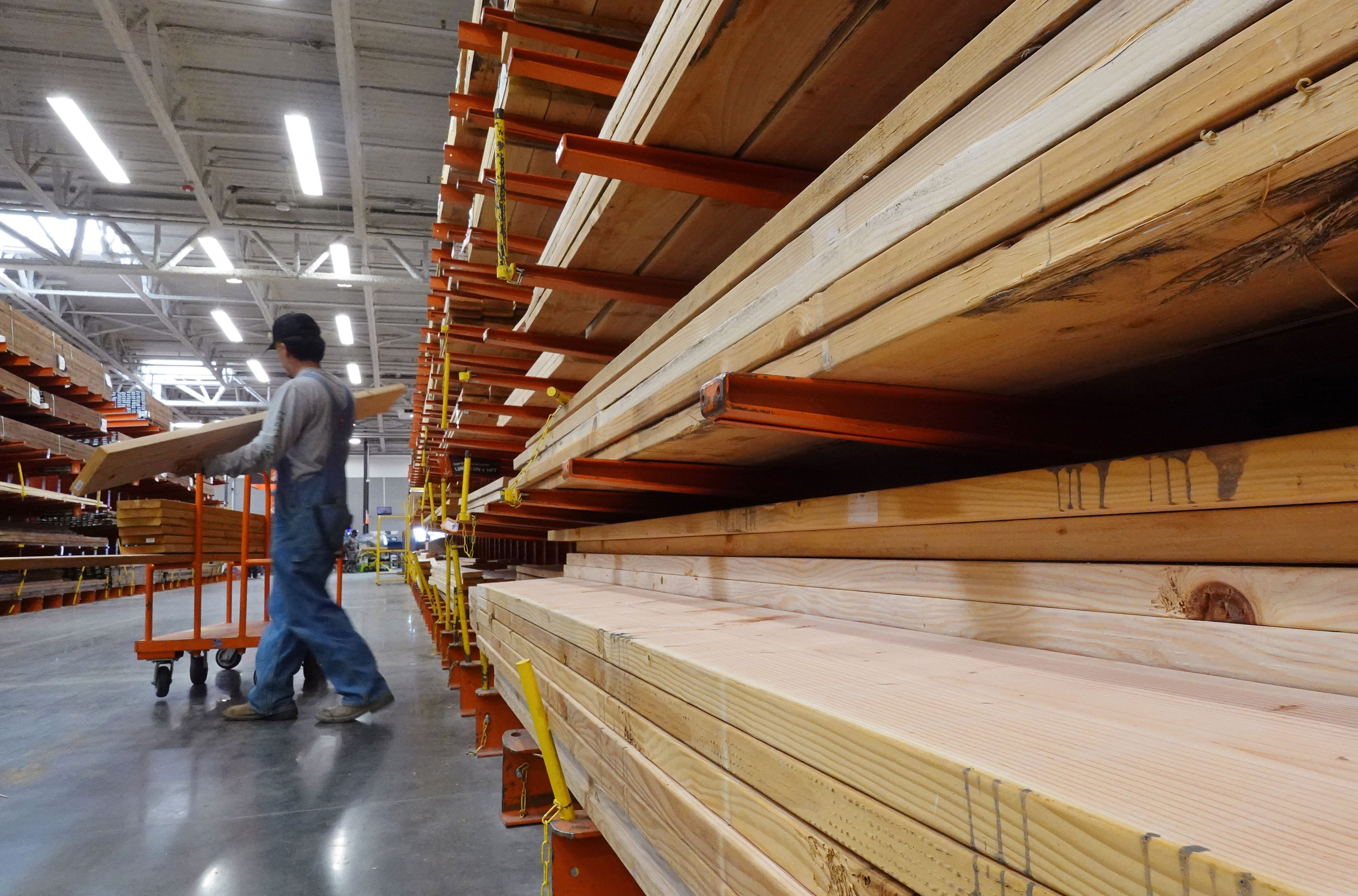 560 staff made redundant as major timber firm with Nottingham branch ...