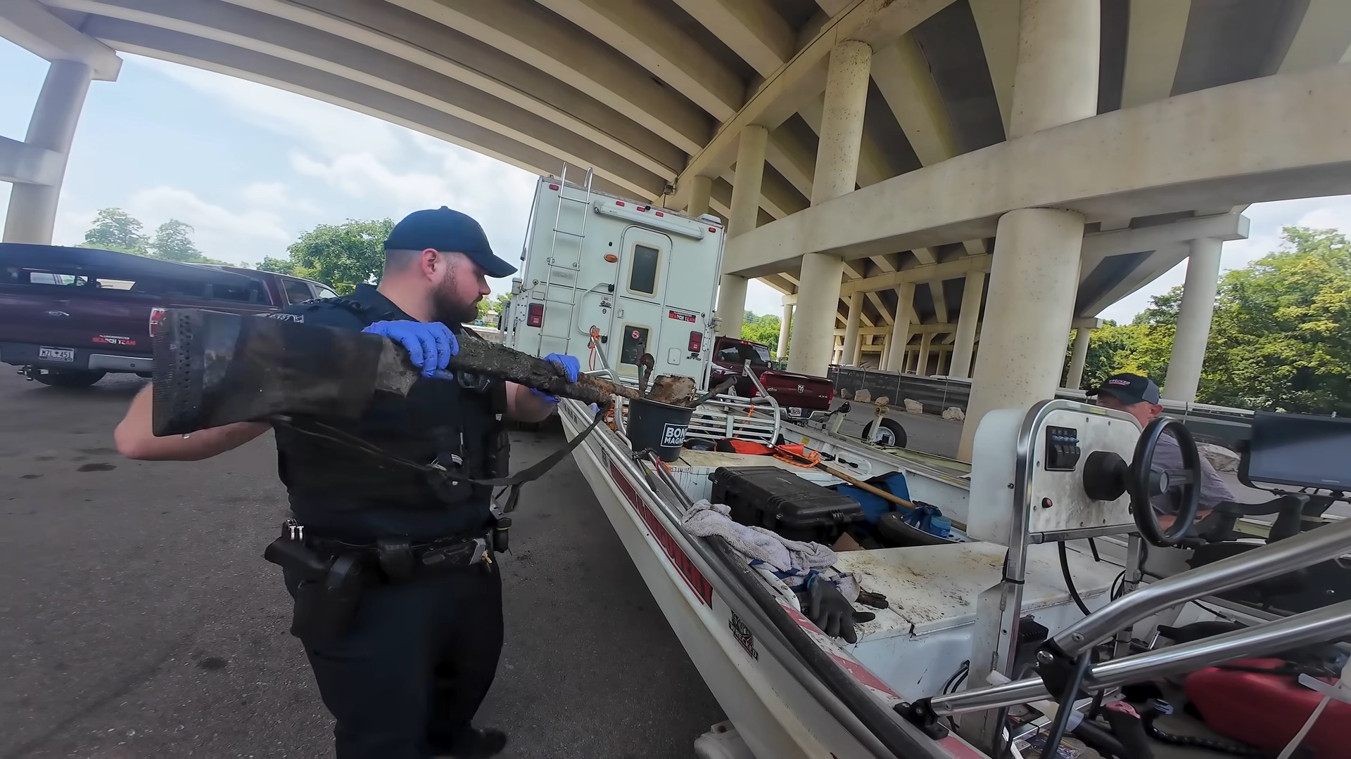 Found a Hidden Gun While Magnet Fishing… Police Reaction Wasn’t Friendly