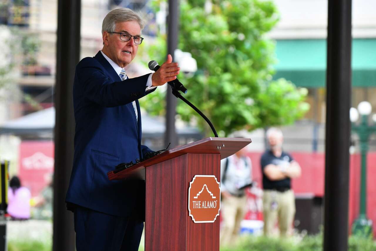 Dan Patrick's new property tax plan could set up showdown with Greg Abbott