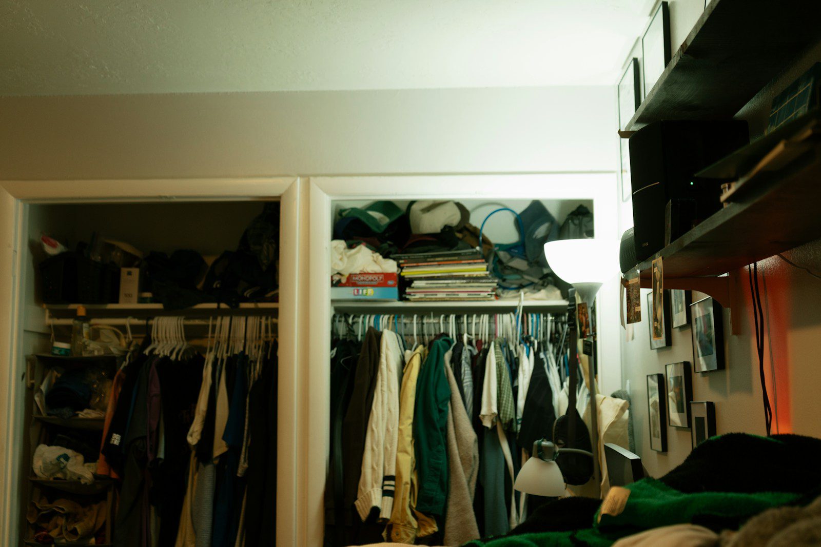 6 Things That Make Your Closet Look Chaotic