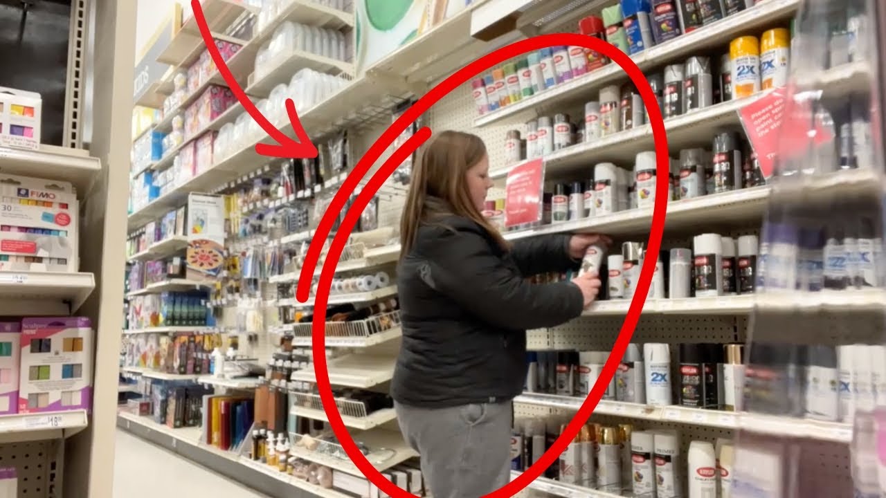 We're totally stealing this designer-inspired dining room idea!