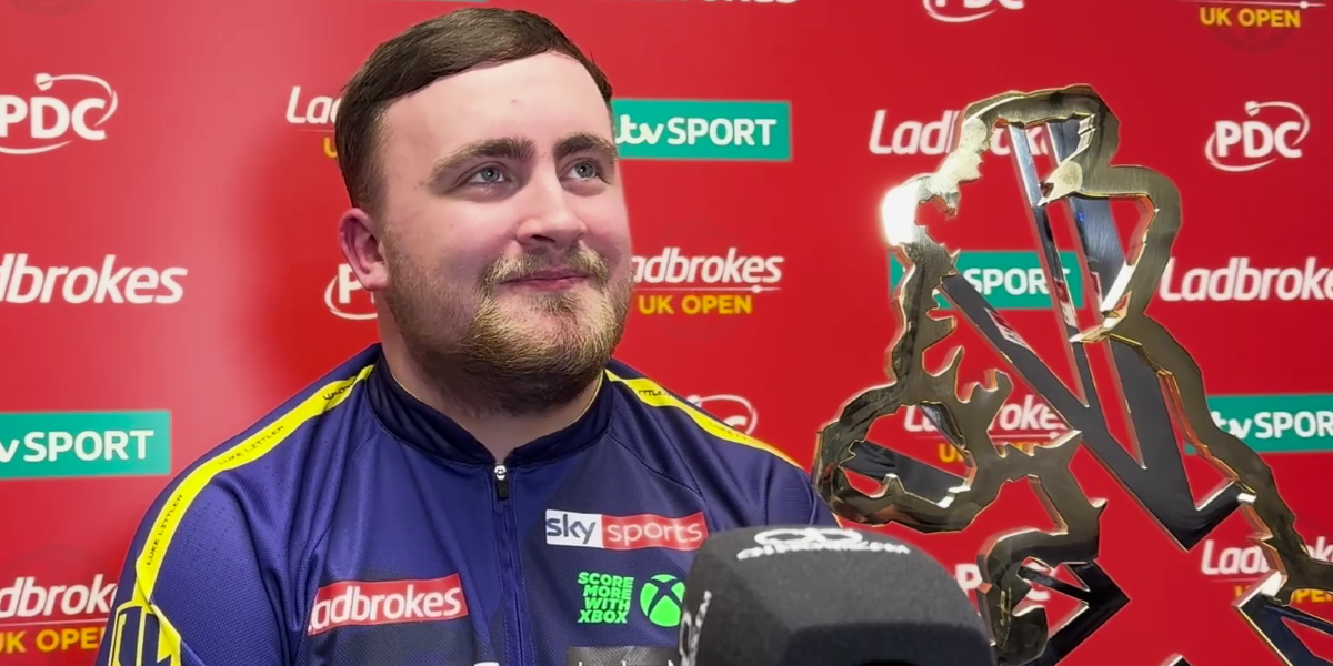 Littler’s darts playfulness leaves rivals helpless, says Van der Voort