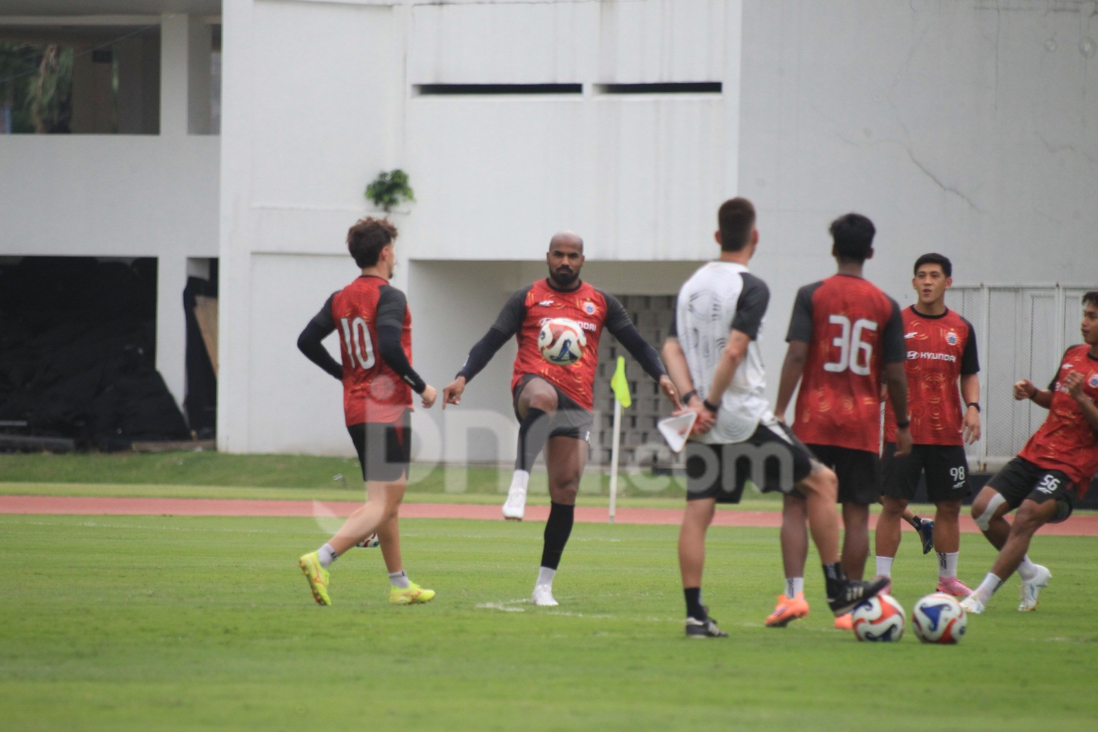 Persija Jakarta kunci tiga poin kontra Madura United, Thales Lira minta ...