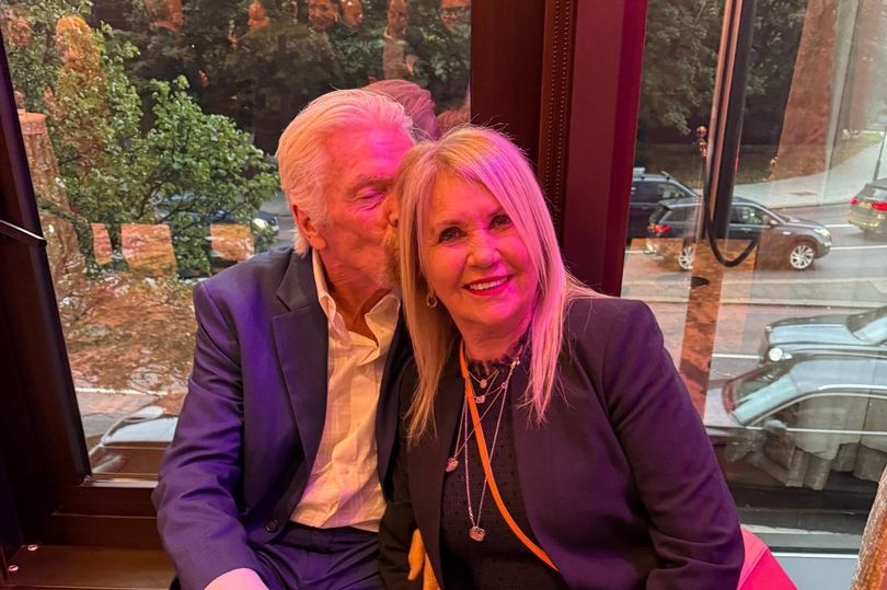 Richard Branson shares heart-breaking final picture with wife Joan days ...