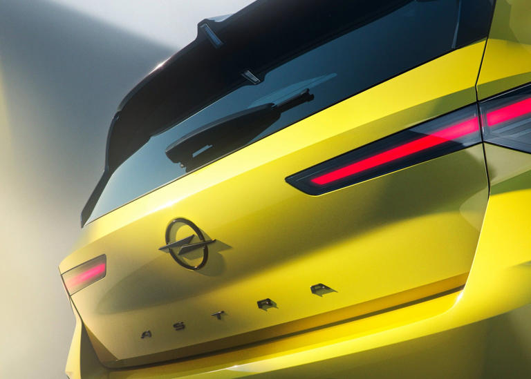 Vauxhall Astra set to receive midlife makeover next year