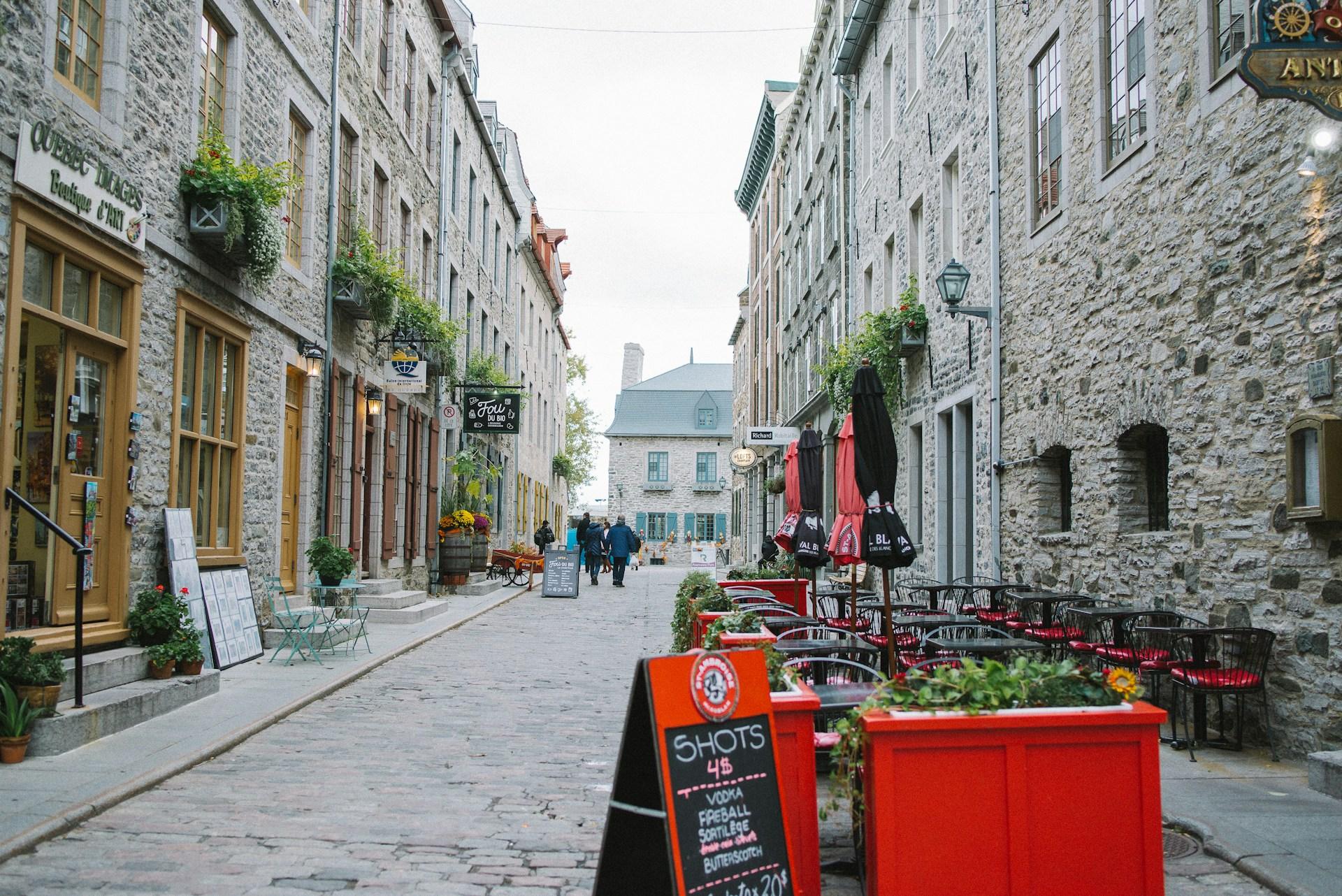 The “no job market” problem in picturesque Canadian towns