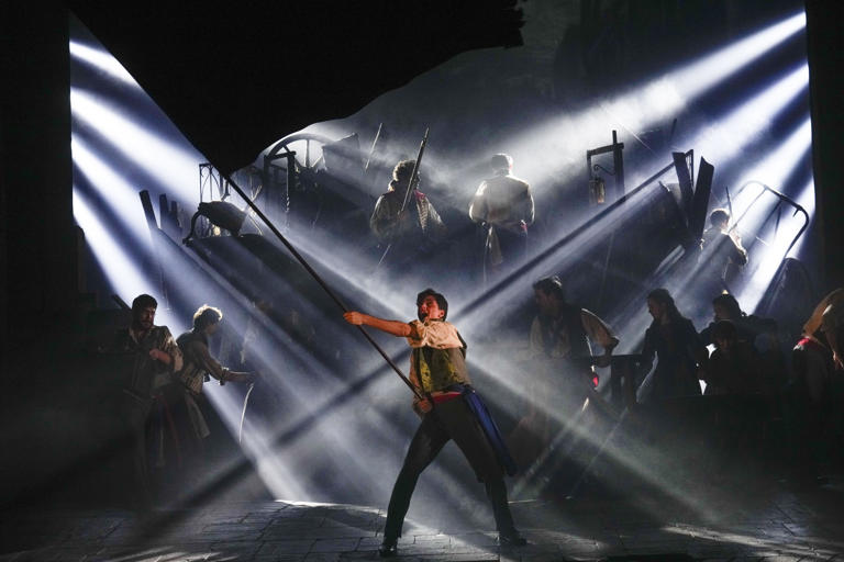 'Los Miserables' vuelve por tercera vez totalmente renovado en su 40 ...