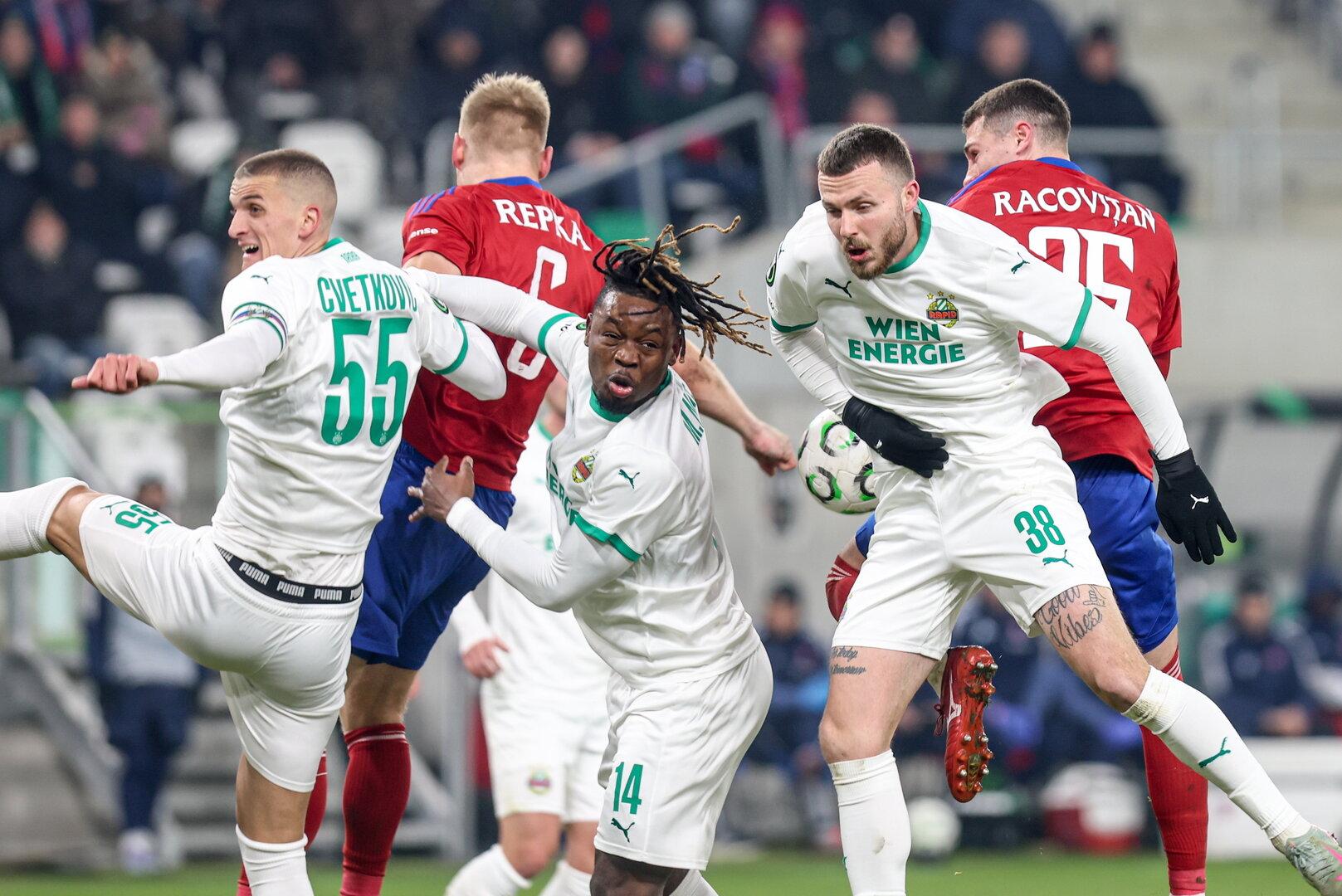 Peinliche Vorstellung von Rapid bei Rakow: Für Stöger wird es eng