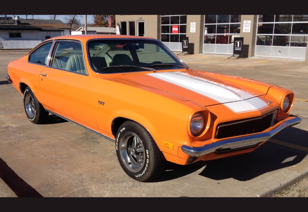 6 Classic Cars You’d Expect To Be Valuable That Are Worth Almost Nothing