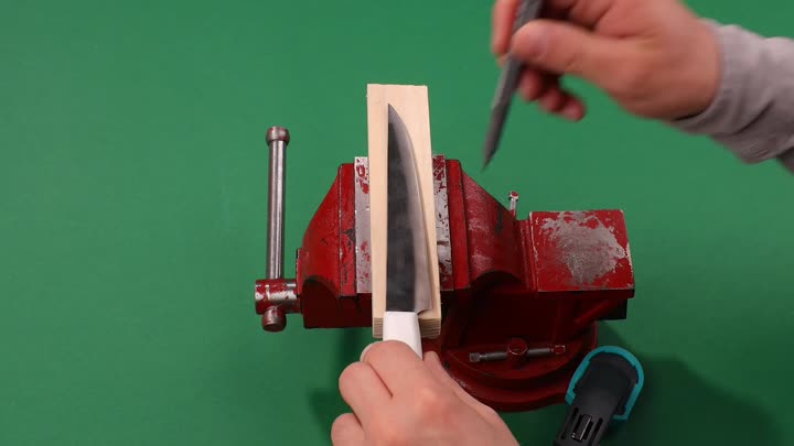 Stilvolles Messerscheiden-Design handwerklich herstellen