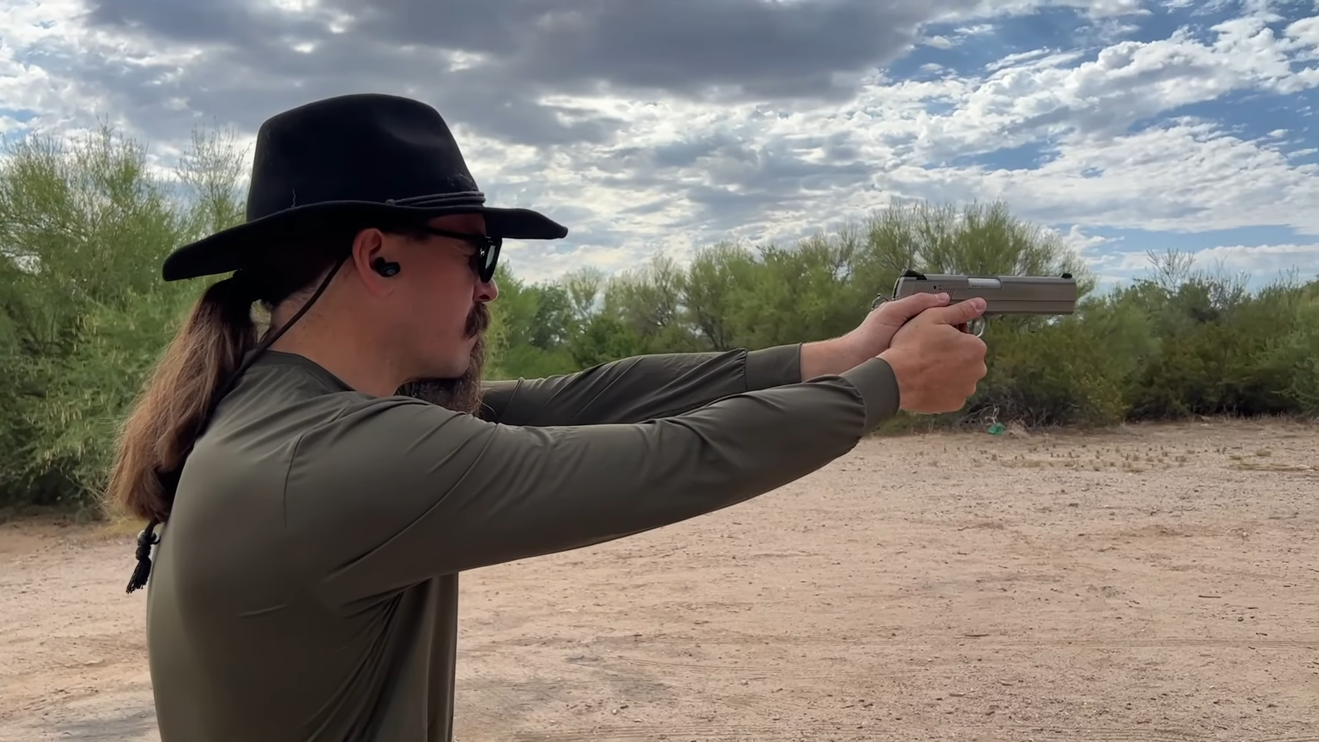 How the Coonan .357 Magnum Performs at the Range