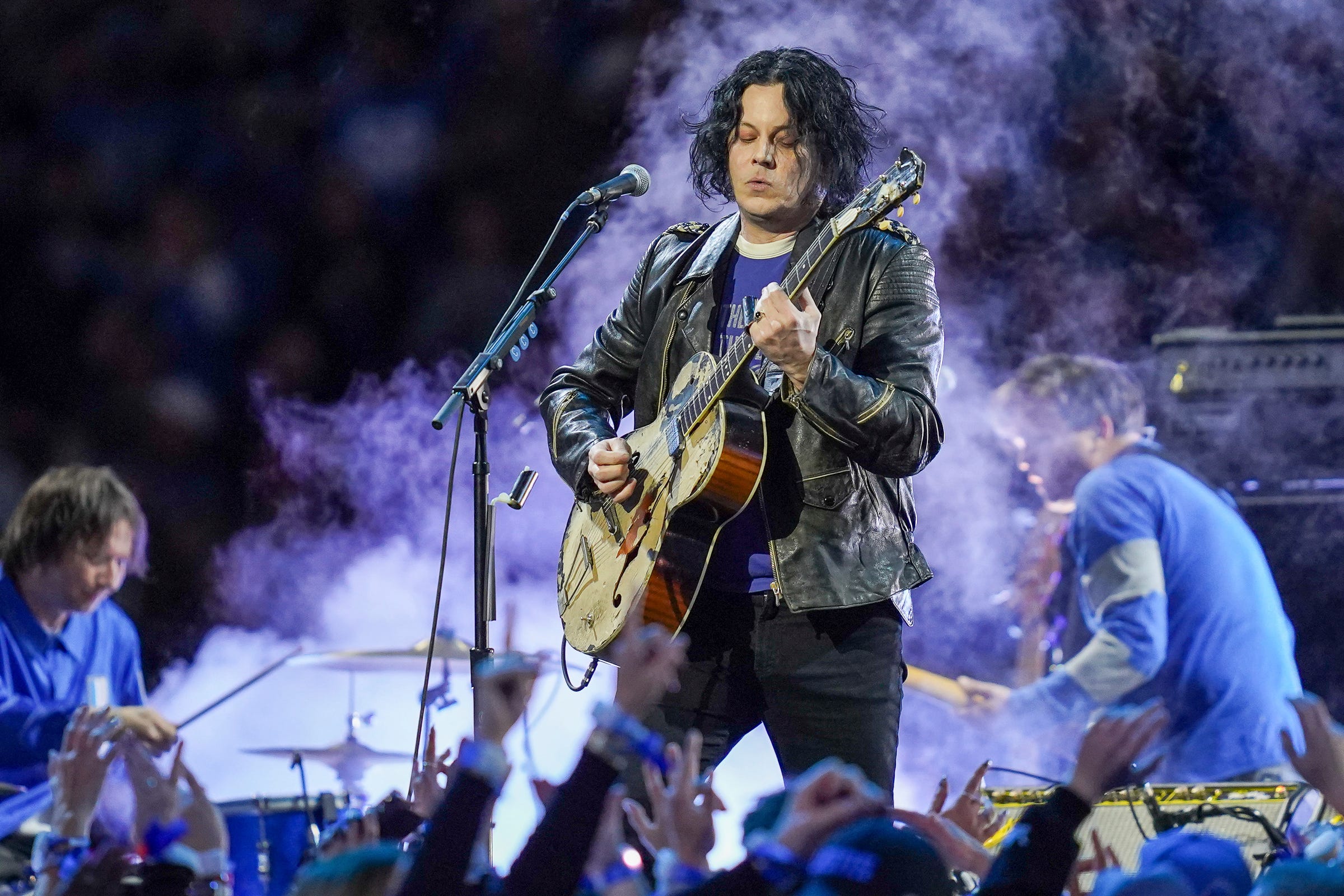 Eminem, Jack White make Detroit music history at Lions game