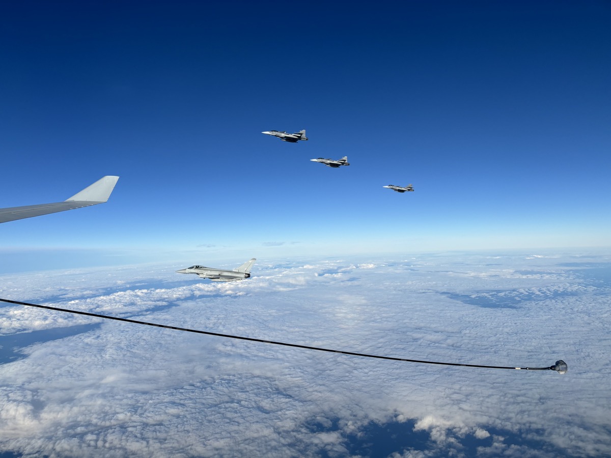 Watch: NATO fighter jets refuel in midair over eastern flank