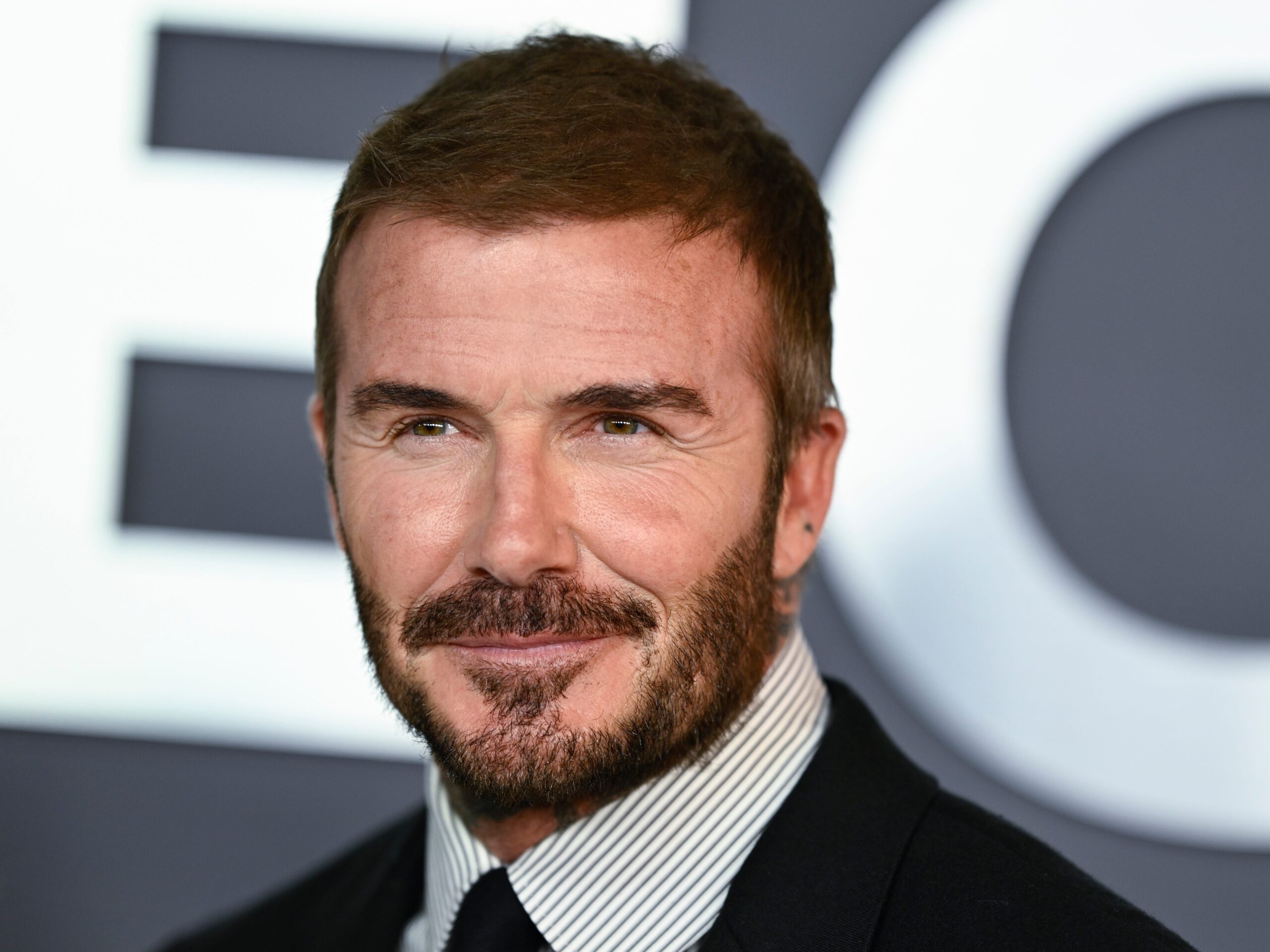 Harte Erziehung und wenig Lob: So half David Beckhams Vater ihm durch ...