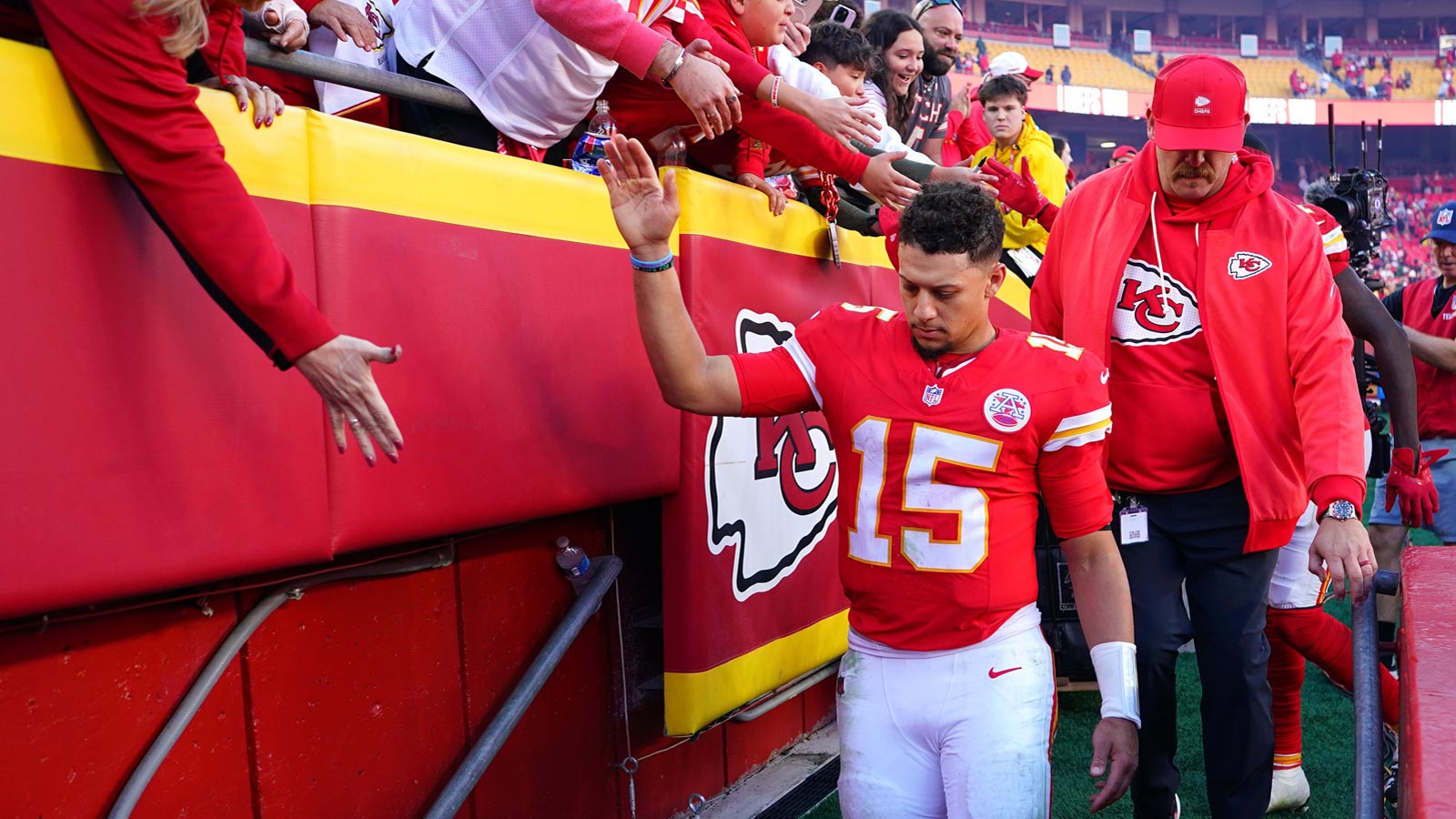 Ketchup on Thanksigving turkey? Patrick Mahomes’ new Adidas ad has fans ...
