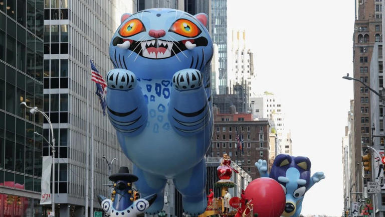 Macy's Thanksgiving Day Parade Adds 'KPop Demon Hunters,' Buzz ...