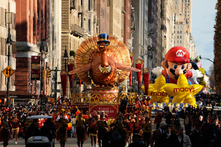 Macy’s Thanksgiving Day Parade brings Pac-Man and Labubu to Manhattan
