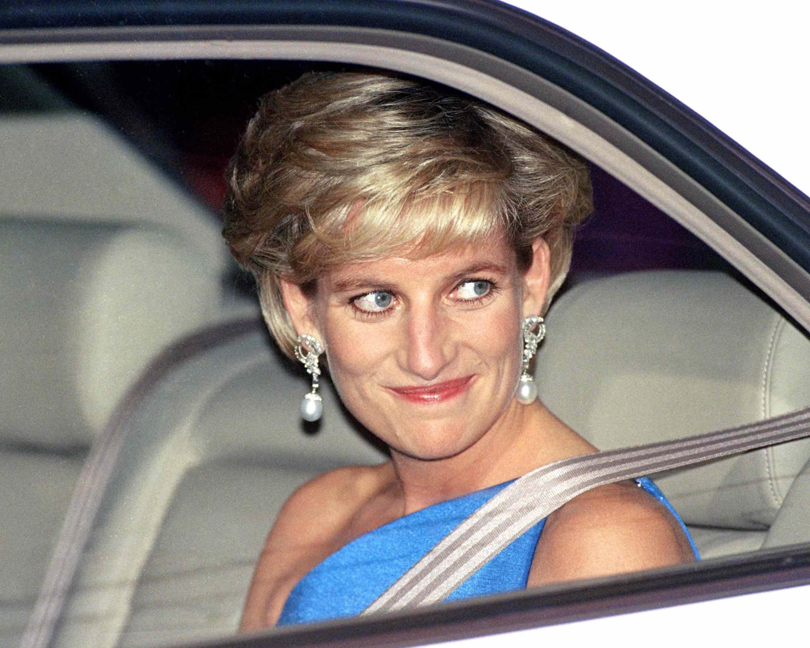 All About Princess Diana’s Diamond "Dis-Moi Oui" Engagement Ring From ...